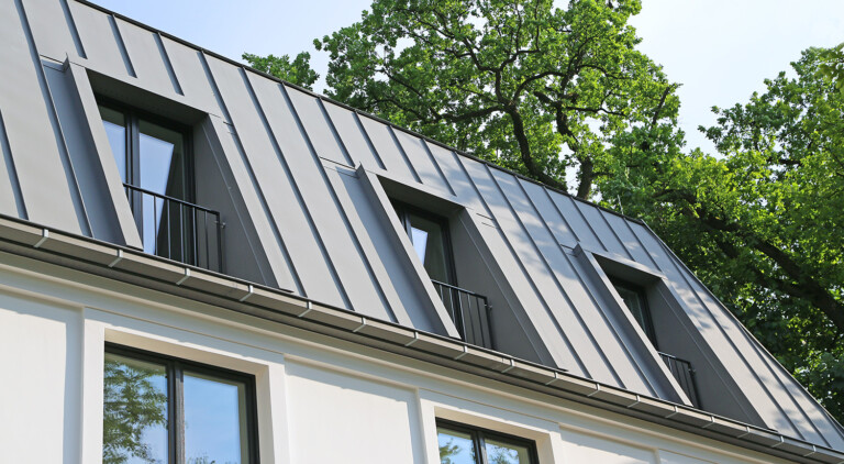 Metal Roofing Materials: Galvalume® vs. Aluminum vs. Specialty Metals