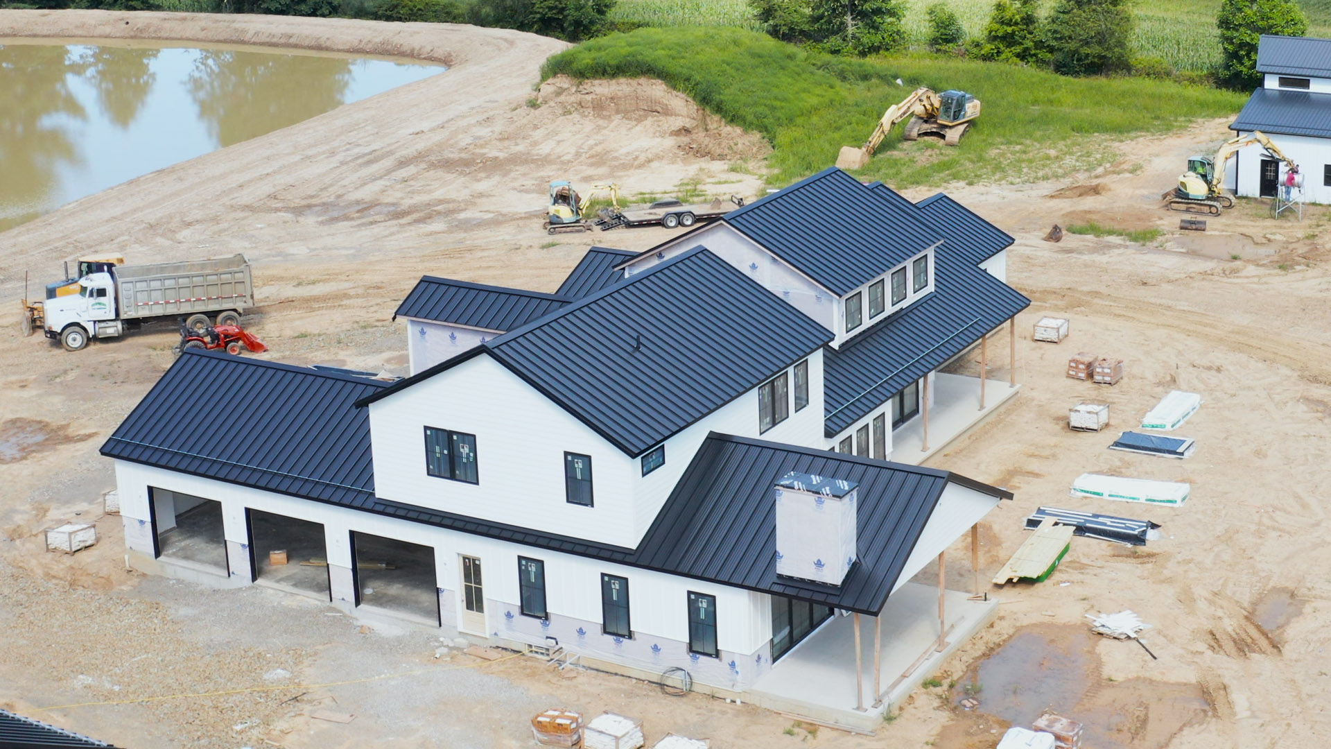 7 Common Reasons Homeowners & Building Owners Buy Metal Roofs ...