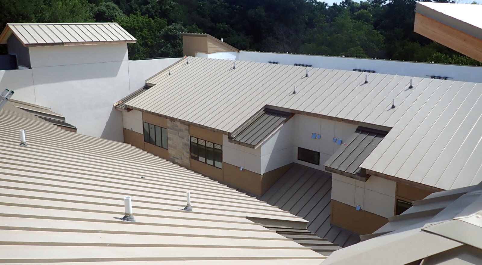 Beige or Tan Metal Roofing & Walls: Pros, Cons, & Project Photos